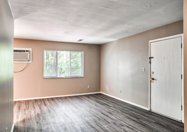 Bloomington Apartments | Continental Terrace | Gallery